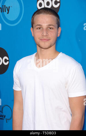 "Desperate Housewives" star Shawn Pyfrom attends the 7th Annual Stuart ...