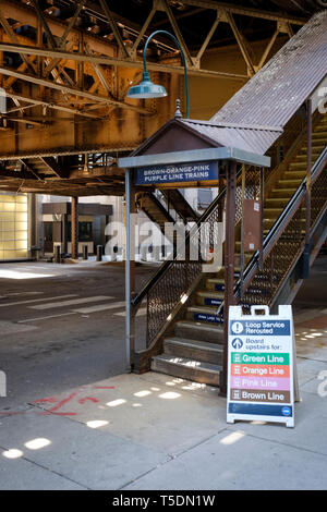 Entrance to CTA Loop metro lines in Downtown Chicago Stock Photo - Alamy