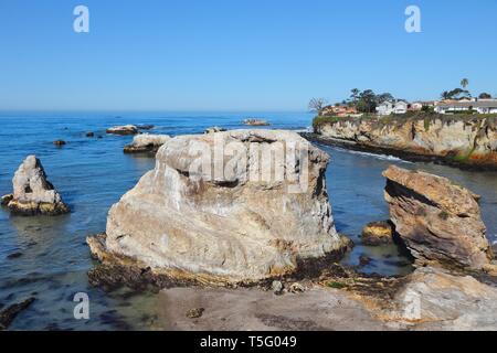 California landscape, USA - coast of Shell Beach (Pismo Beach). Picnic ...