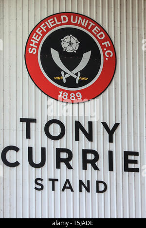 Tony Currie Sheffield United Stock Photo - Alamy