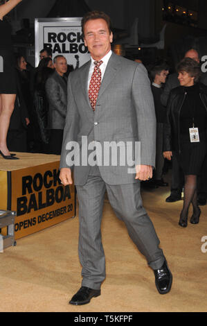 ARNOLD SCHWARZENEGGER ROCKY BALBOA WORLD PREMIERE GRAUMAN'S CHINESE ...
