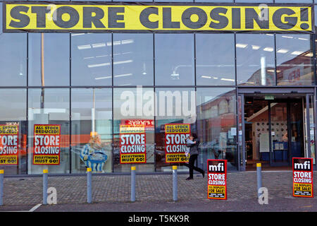 MFI Homeworks furniture store closing down clearance sale, UK Stock ...