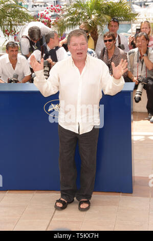 WILLIAM SHATNER, OVER THE HEDGE, 2006 Stock Photo - Alamy
