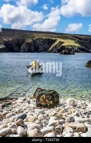 An Port, County Donegal, Ireland. 25th April 2019. Crab and lobster ...