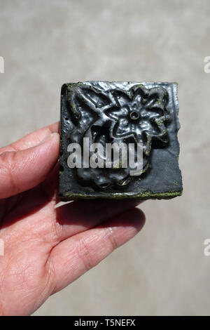 Lush Caca Noir henna block Stock Photo - Alamy