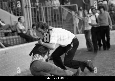 Millwall Football Club, Cold Blow Lane, 1978. Football hooligans being ...