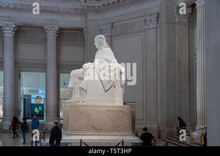 statue of Ben Franklin at the Franklin Institute, a science museum in ...