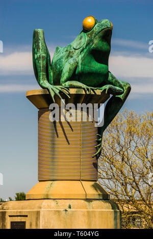 frog bridge Willimantic CT Stock Photo - Alamy