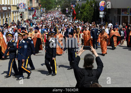 Orthodox Easter religious procession in Astrakhan, Russia Stock Photo ...