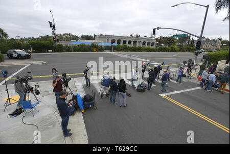 Poway, California, USA. 28th Apr, 2019. San Diego County Sheriff's ...