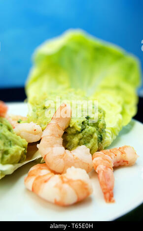 Avocadomousse with shrimps Stock Photo - Alamy