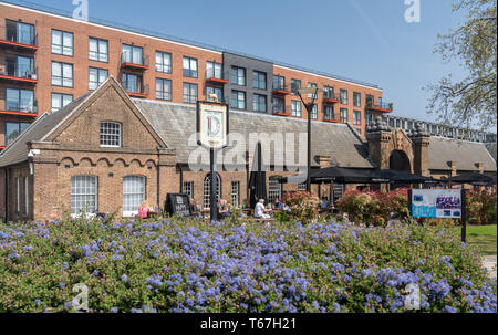 The Dial Arch Pub, Royal Arsenal Riverside, Woolwich Arsenal, London ...