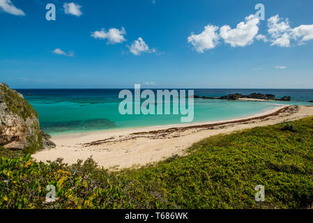 Dragon Cay and Mudjin Harbour Beach, Middle Caicos, Turks and Caicos ...