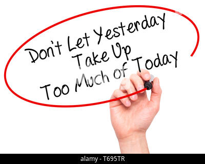 Hand writing sign Do Not Forget. Business idea Have always in mind ...