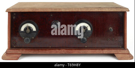 Wooden Radio Cutout Stock Photo - Alamy