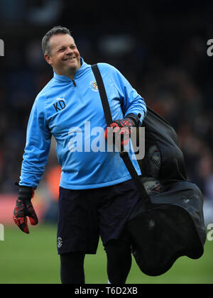 Luton Town goalkeeper coach Kevin Dearden during the Sky Bet ...