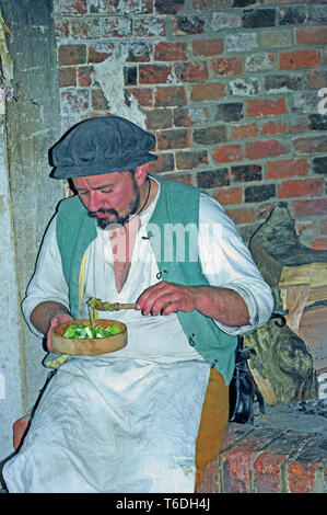 Tudor food in a Tudor Kitchen Stock Photo: 26080117 - Alamy