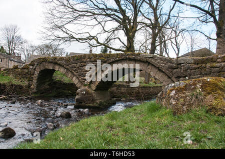 Pack Horse bridge at Wycoller, Lancashire Stock Photo - Alamy