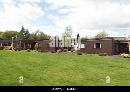 Cumbernauld New Town - wooden houses on Park Way, Kildrum, Cumbernauld ...