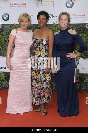 Gesine Cukrowski, Ann-Kathrin Kramer und Esther Roling beim Fest der ...