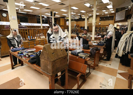 April 20, 2019 - Members of the congregation praying at the Synagogue ...