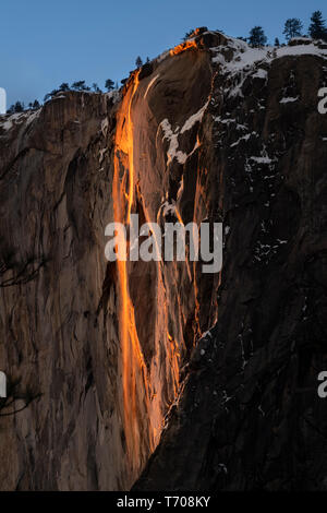 The magical natural phenomena known as Fire Fall Stock Photo - Alamy
