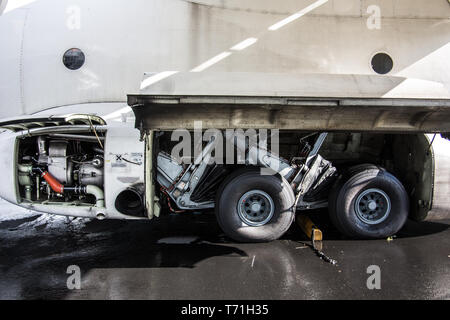 Turboprop military transport aircraft Stock Photo - Alamy