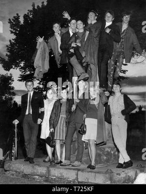 Teenage Mods Britain 1966 PICTURE BY DAVID BAGNALL Britain 1960s ...