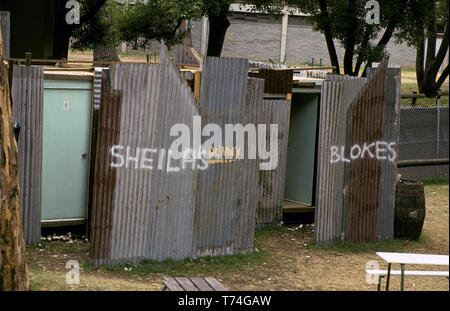 The Australian dunny Stock Photo: 16901871 - Alamy