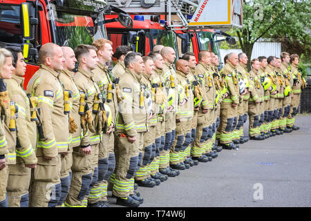 Paddington, London, UK. 04th May, 2019. Fire Fighters from the Green ...