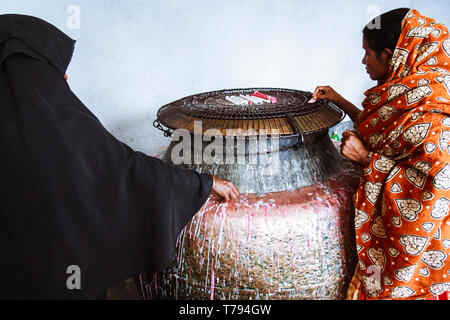 Sufi at Hazrat Shahjalal Mazar Sharif, Tomb of Hazrat Shah Jalal ...