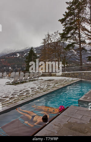 Bormio, Terme, Stabilimento "Bagni Nuovi": le piscine all'aperto. [ENG ...