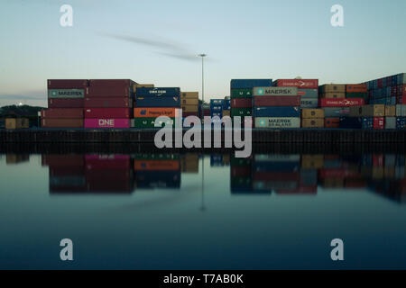 Cargo containers; shipload; boatcontainers; railway Stock Photo - Alamy
