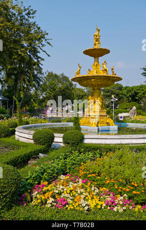 Saranrom Park, Phra Nakhom district, Bangkok, Thailand Stock Photo - Alamy
