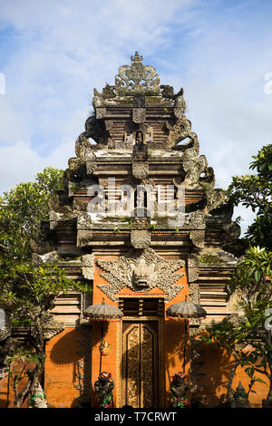 Detail from Ubud Royal Palace at Bali, Indonesia Stock Photo - Alamy