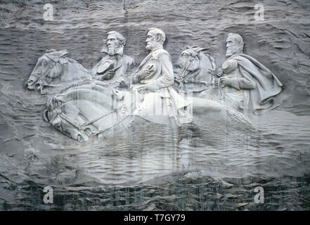 Stone Mountain Park carving of Confederate leaders Robert E. Lee ...