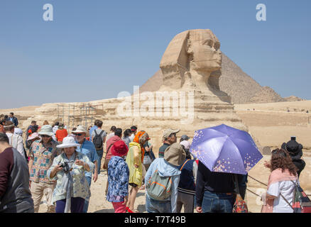 Great Sphinx of Giza, colossal limestone statue of a recumbent sphinx ...