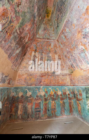 Mayan art - wall paintings by Mayans from the 7th century AD at ...