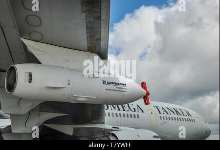 Air-to-air tanker aircraft McDonnell Douglas KC-10 Extender (The Stock ...