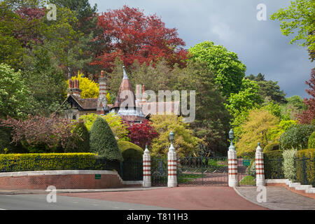 Friar Park, Henley on Thames, home of Beatle George Harrison Stock ...