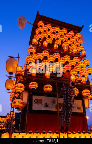 Japanese float dashi with paper lanterns parade during Inuyama Matsuri ...