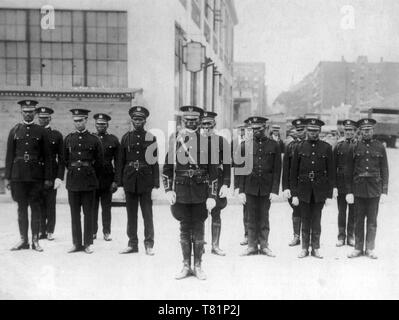 Universal Negro Improvement Association (UNIA) parade in Harlem Stock ...