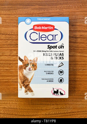 Photograph of Pack of Bob Martin "Clear" Flea & Tick Spot on for cats ...