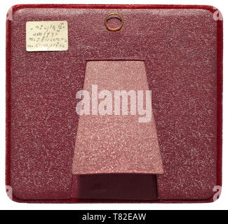 This 18th-century miniature portrait of Prince Charles Alexander of ...