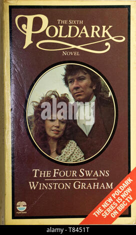 Robin Ellis as Ross Poldark and Angharad Rees as Demelza outside St ...