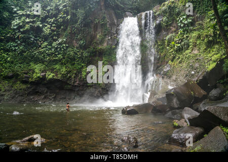 Wasserfall Chutes du Carbet im Nationalpark Guadeloupe, Basse-Terre ...