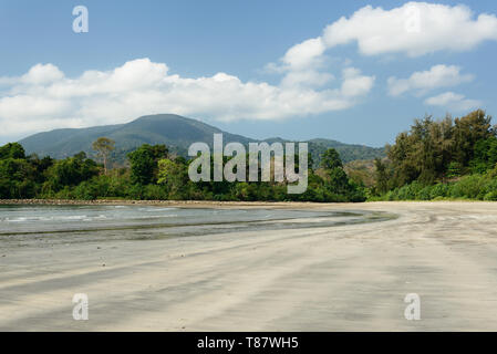 India, View on the Saddle peak and Kalipur Beach of the Andaman and ...