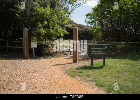 New zig-zag path from Highcliffe beach to Highcliffe Castle Stock Photo ...