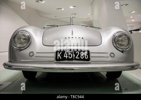 The German Porsche 356 is the first Porsche production automobile and ...