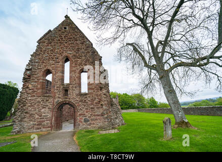 Scottish ruins of Beauly Priory Stock Photo - Alamy